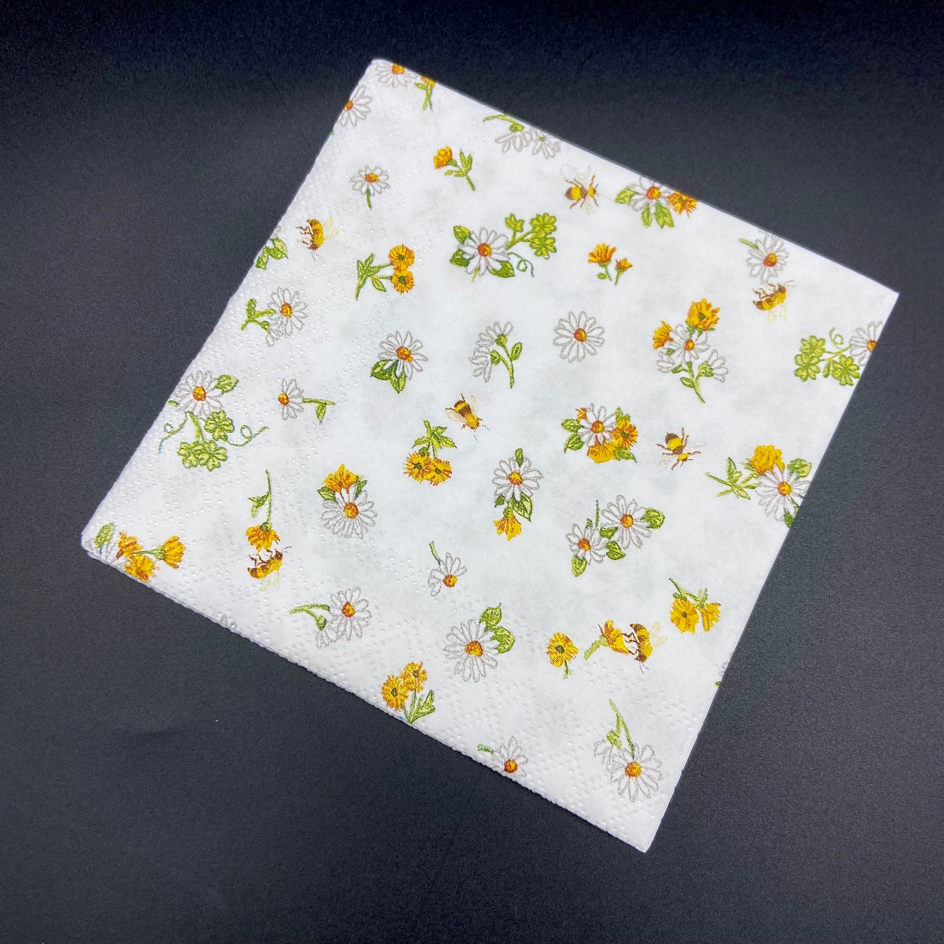 Bee and Daisy Napkin for Decoupage, Ambiente Daisy All Over Tissue for ...