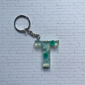 Floral Letter Resin Keychain - Etsy