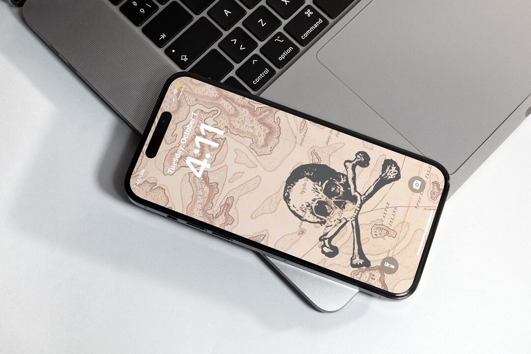 Pirate Map With Skull and Cross Bones Wallpaper / Phone Screensaver ...