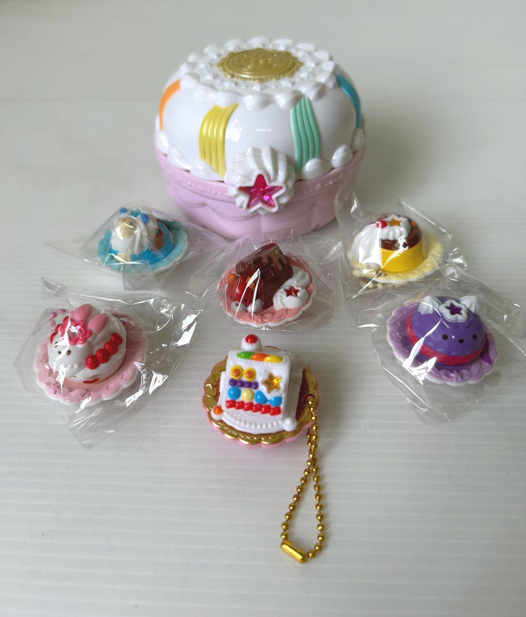 Kirakira Precure A La Mode Mix and Tranform! Sweet Pact Cure Toy Japan ...