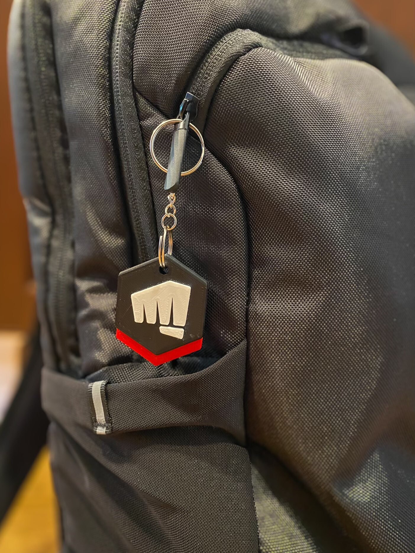 Riot Gun Buddy Keychain - Fist Bump Gun Buddy | VALORANT Gift Keychain ...