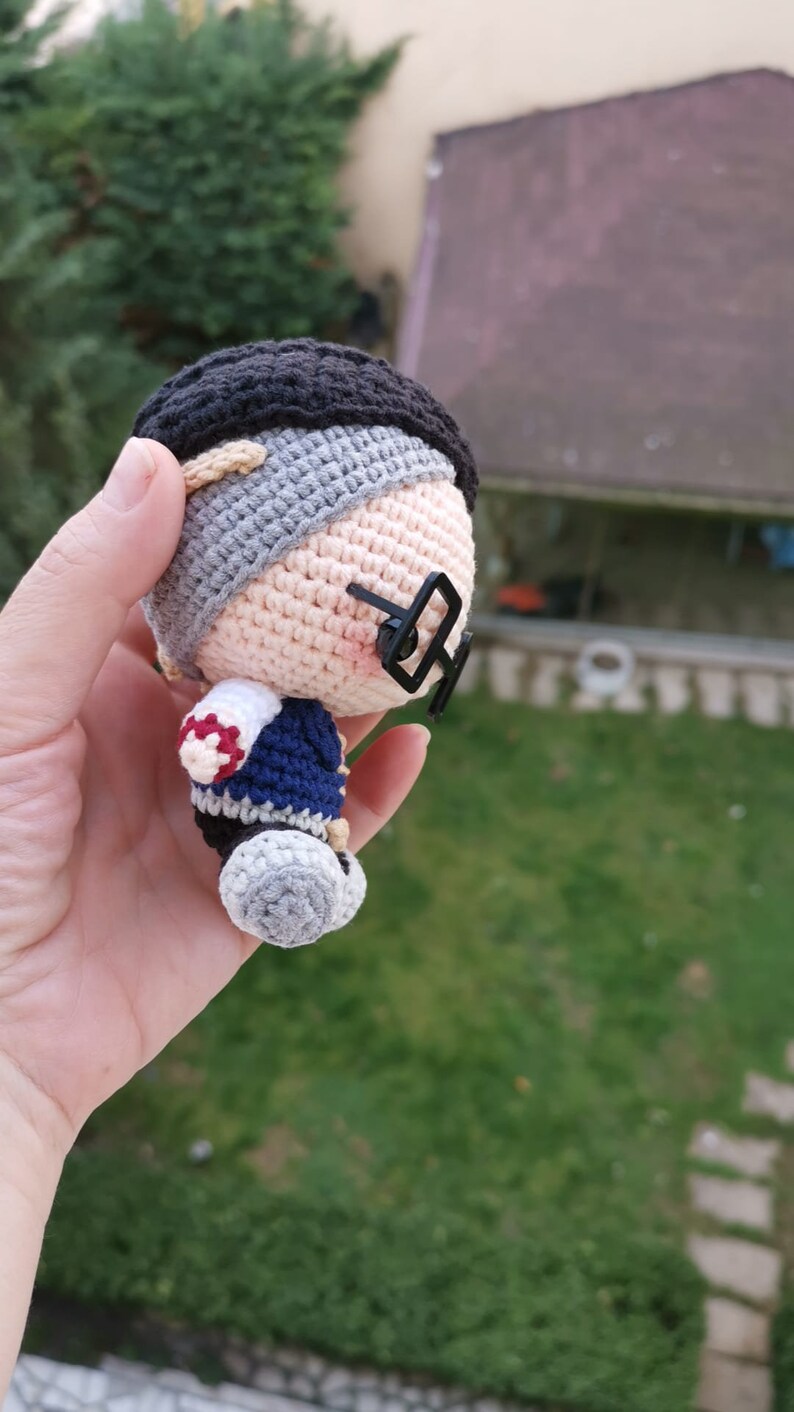 Valorant Chamber, Valorant Chamber Amigurumi Doll, Valorant Chamber ...