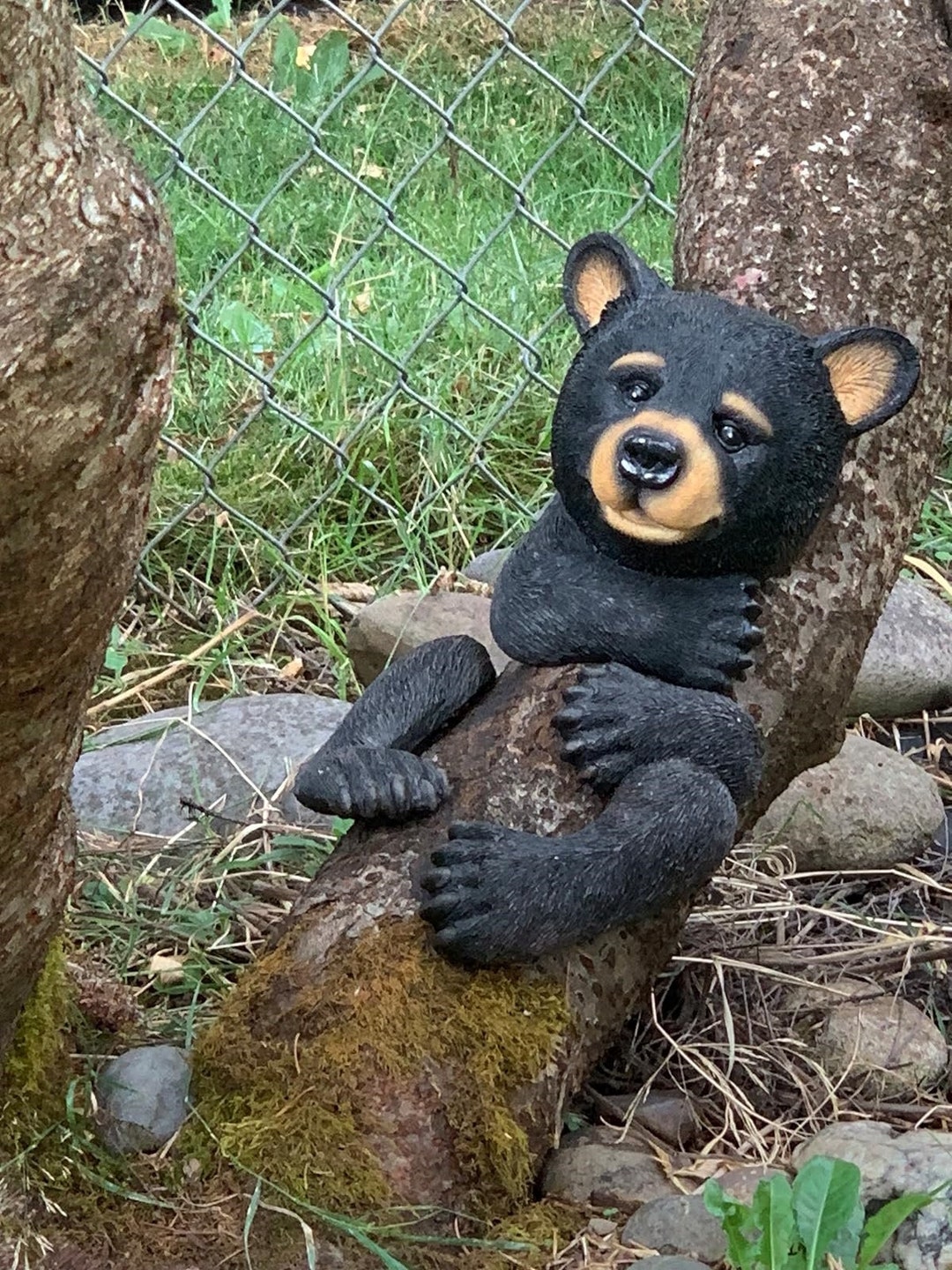 Garden Peeker Tree Hugger Outdoor Tree Sculpture Baby Bear up a Tree ...