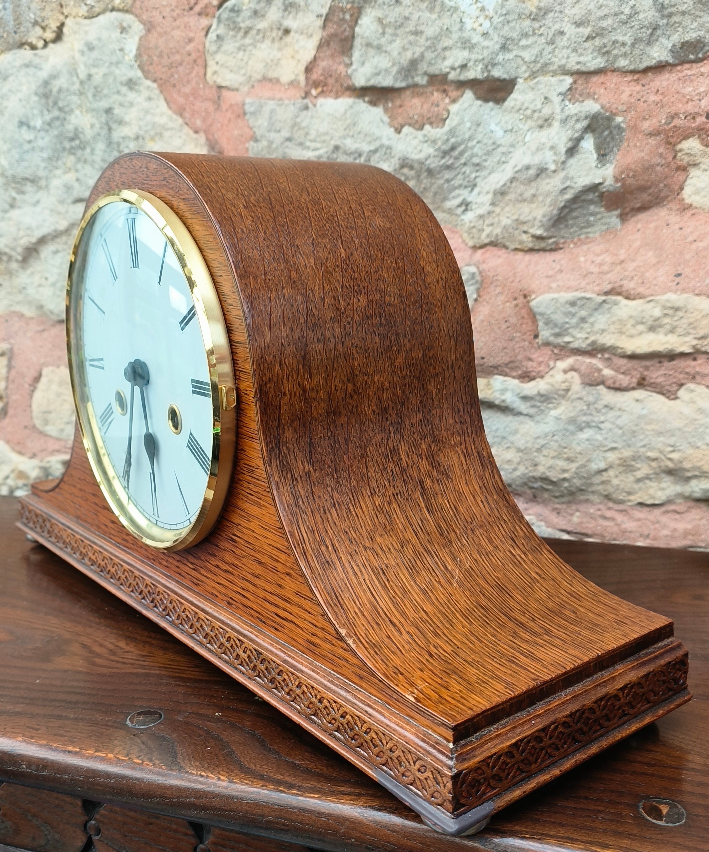 Classic Napoleon Hat Shaped Mantel Clock Striking 8-day Mantle Clock ...
