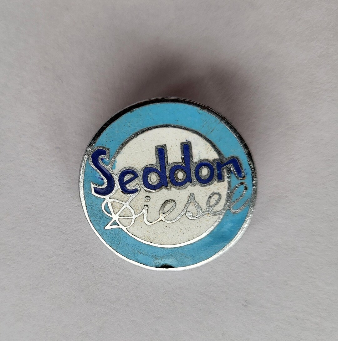 Vintage Seddon Diesel Enamel Lapel Pin – British Commercial Vehicle ...