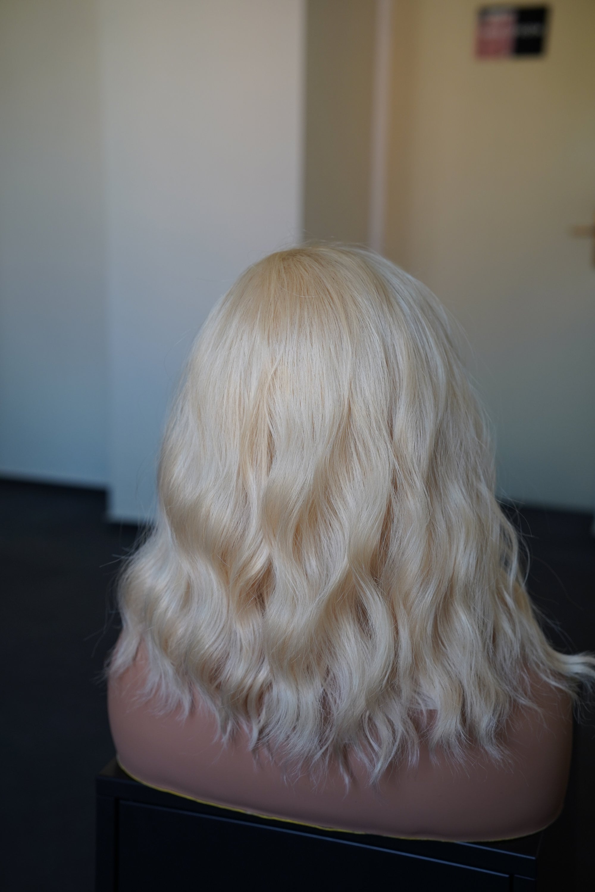 Atomic Blonde Wavy Wig With Bangs , Ash Blonde Wig - Etsy
