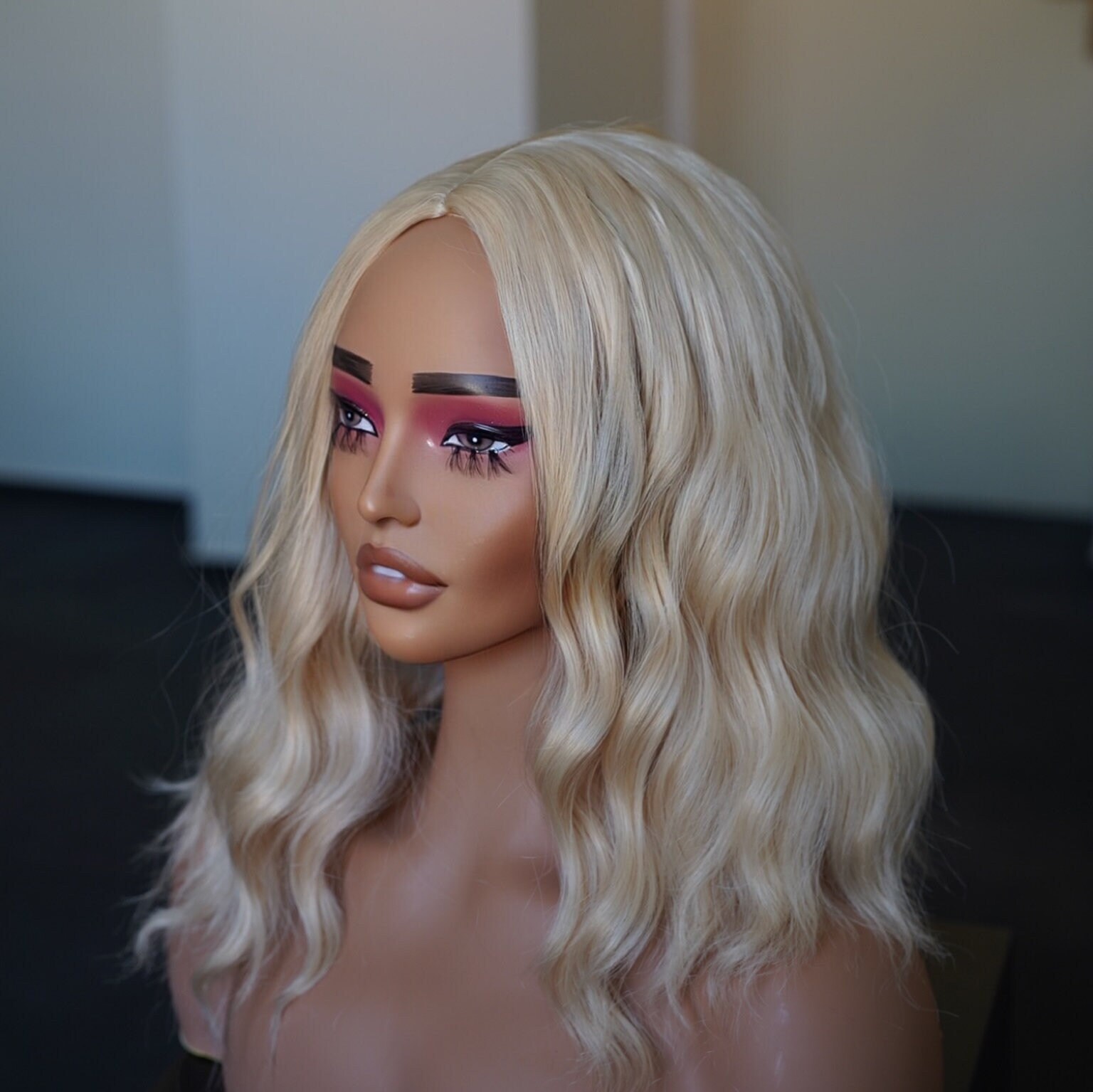 Atomic Blonde Wavy Wig With Bangs , Ash Blonde Wig - Etsy