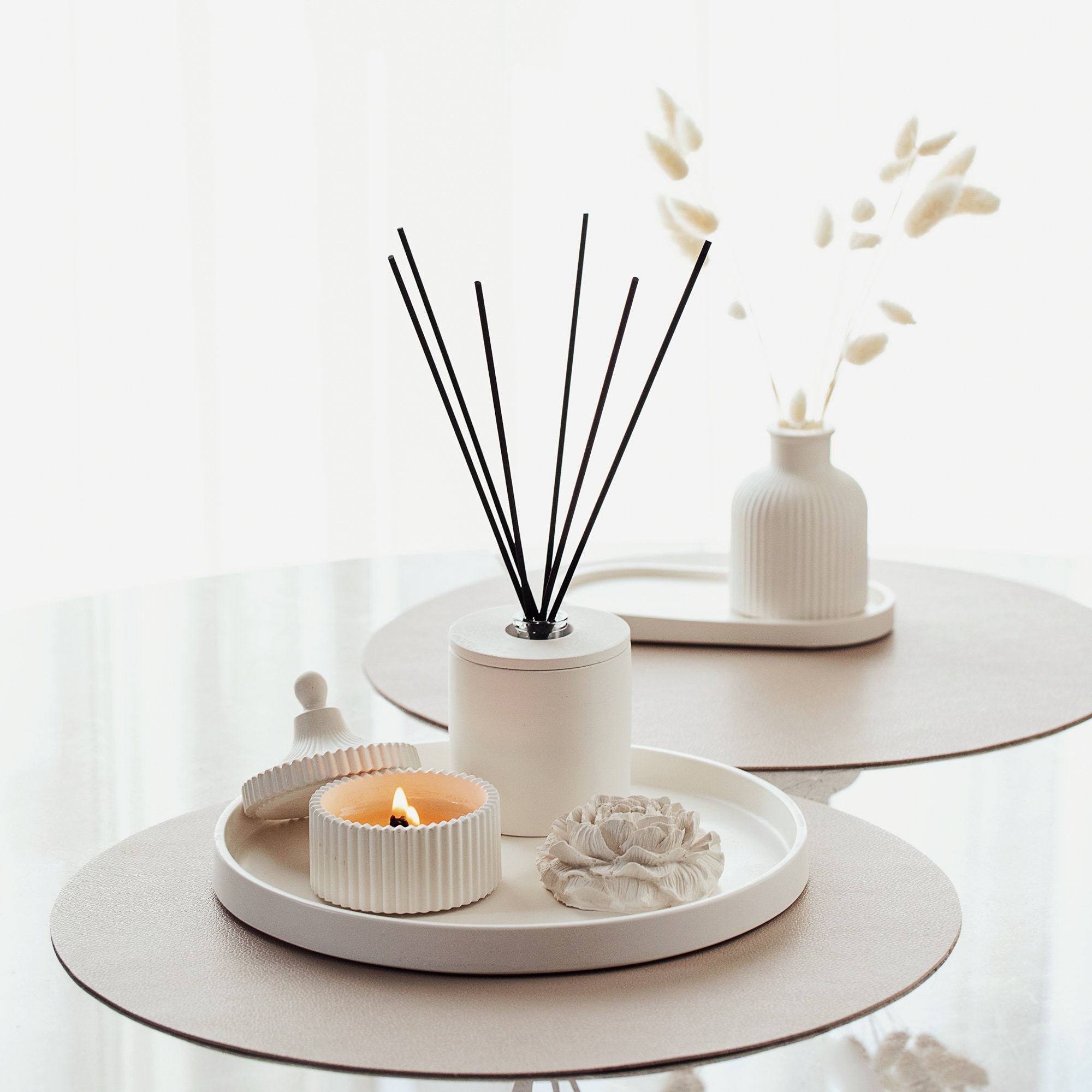 Luxury Home Fragrance Gift Set Candle, Large Round Tray and Gypsum ...