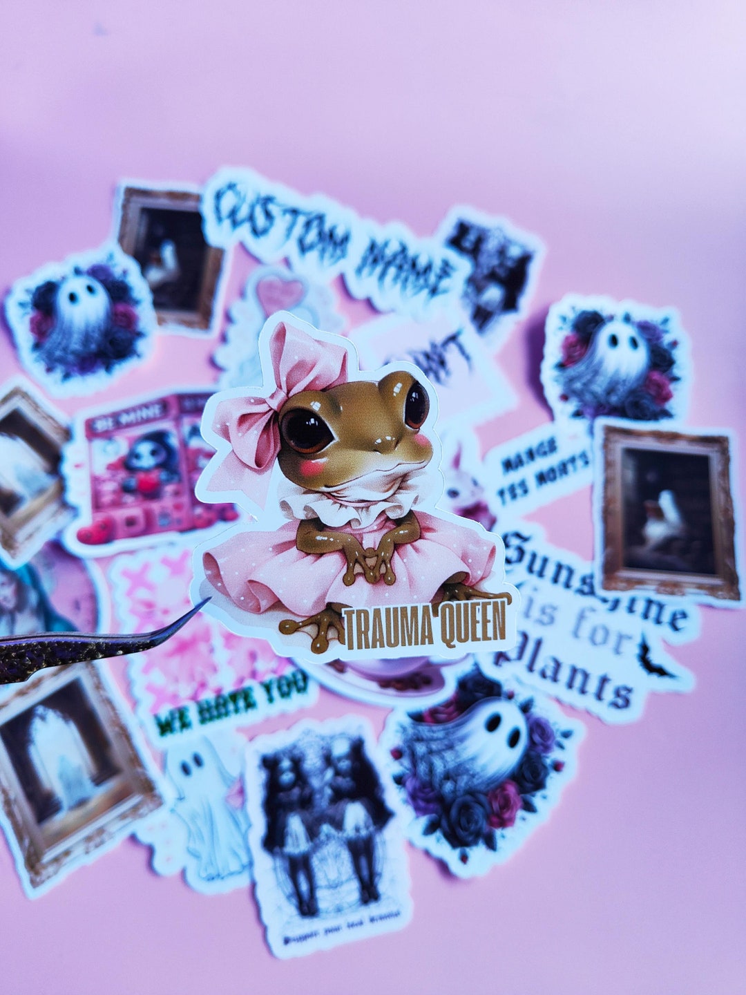 Stickers "vintage Coquette Frog - Trauma Queen" Girly Decal, Funny Gift ...