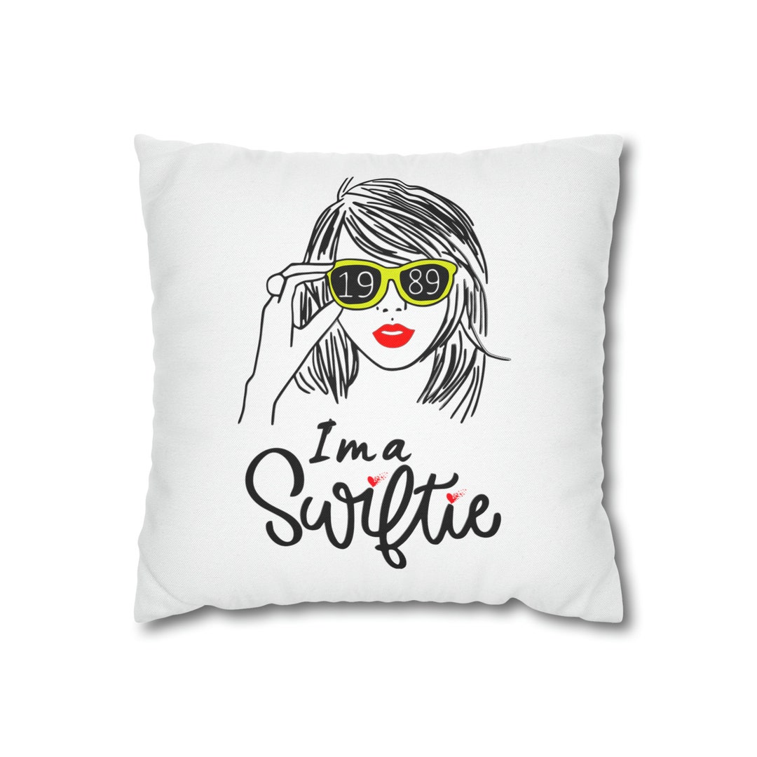 Taylor Swift i Am a Swiftie Taylor Swift Decorative Square Pillow Case ...