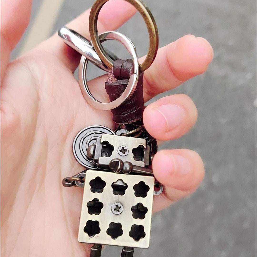 Tide Retro Cute Cartoon Mini Robotic Keychain - Etsy