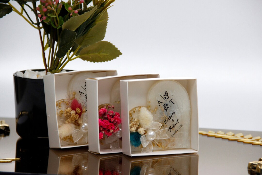 Bulk Custom Heart Epoxy Wedding Invitation, Unique Epoxy Wedding Guest ...