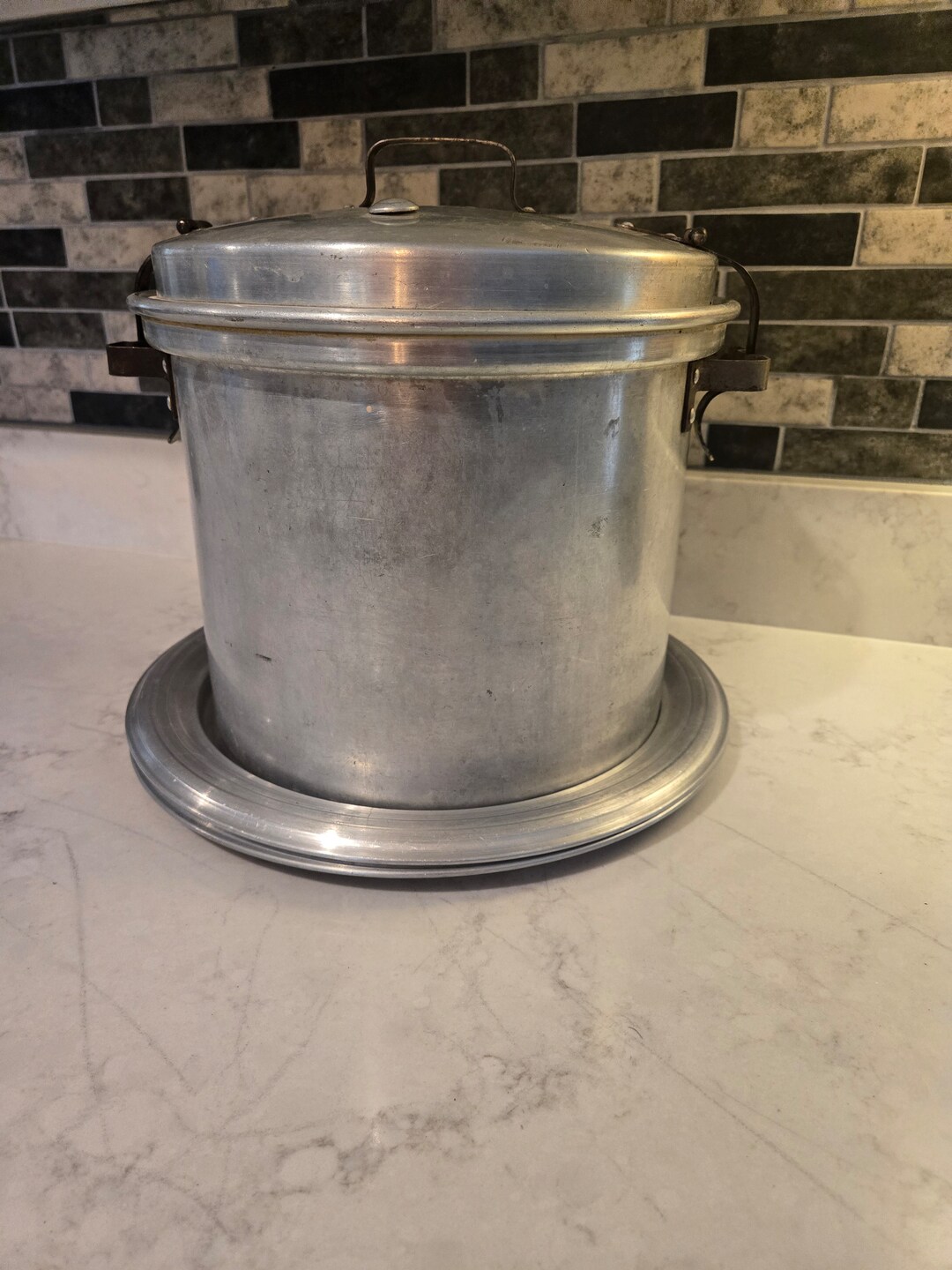 Vintage Mary Dunbar Waterless Cooker/aluminum Round Serving Trays ...