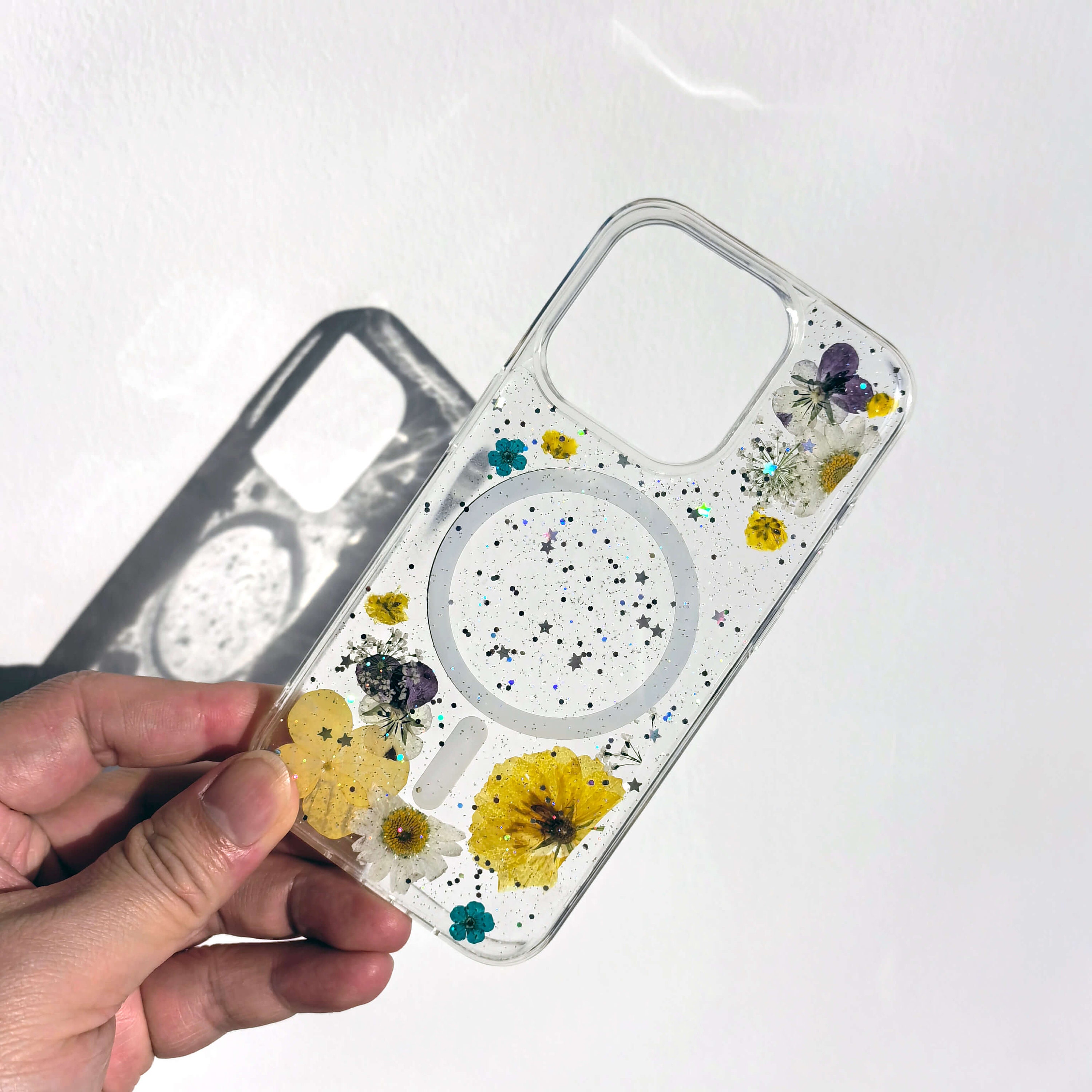 Five Different Flowers Phones Cases,magnetic Magsafe Design for iPhone ...