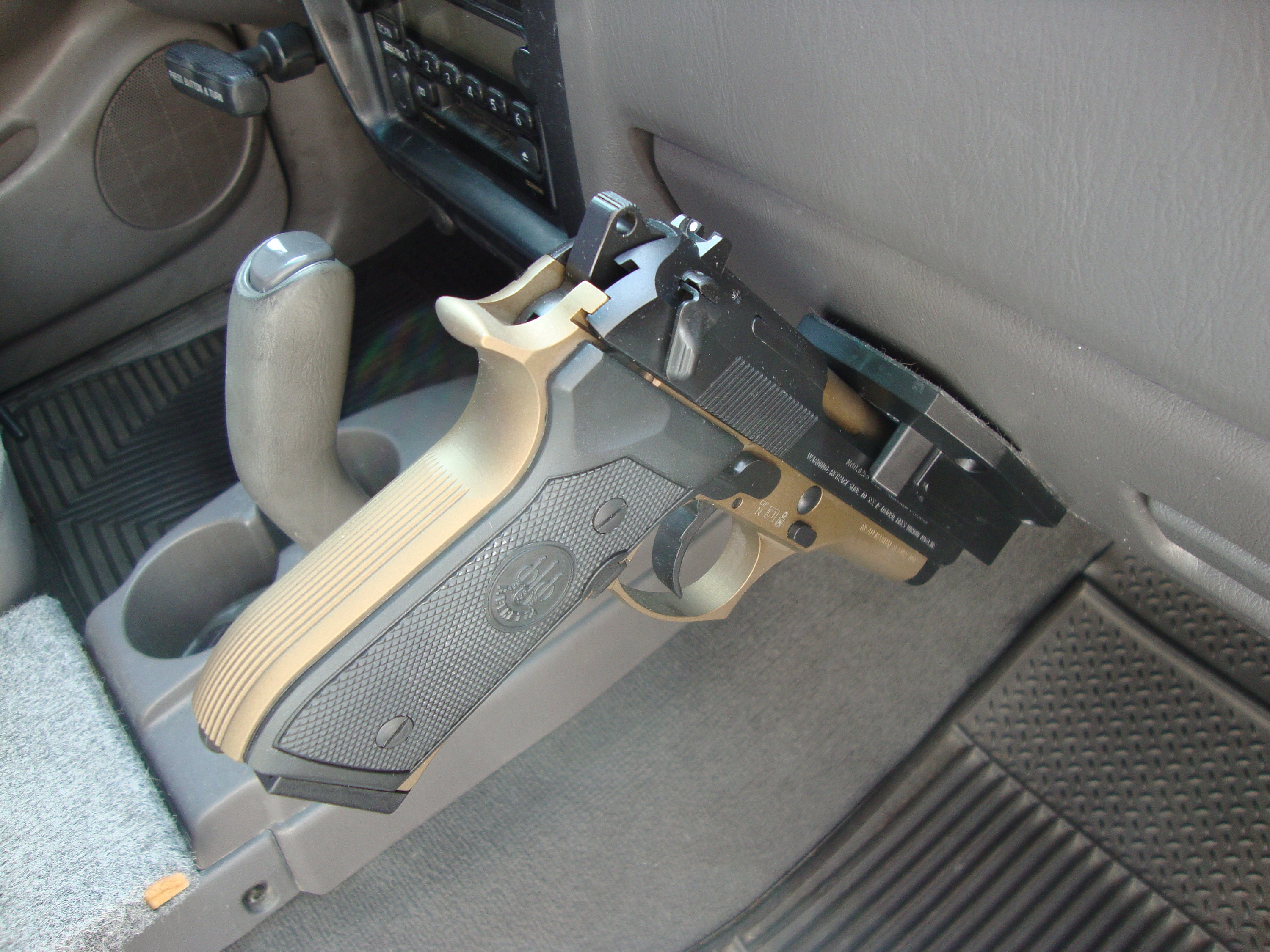 Gun Magnet Mount, Quick Draw Lock & Load Magnetic Gun Holster 35lbs ...