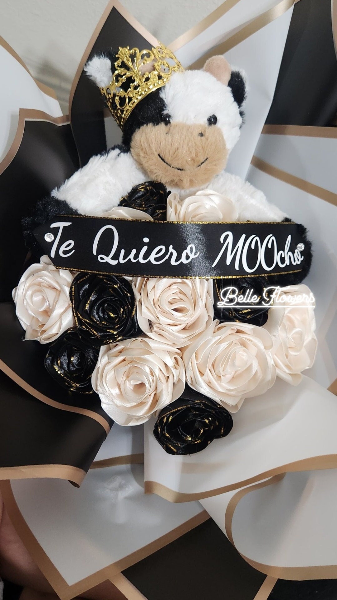 Ramo Buchon Eternal Roses Bouquet Ramo Buchon Te Quiero Moocho Cow ...