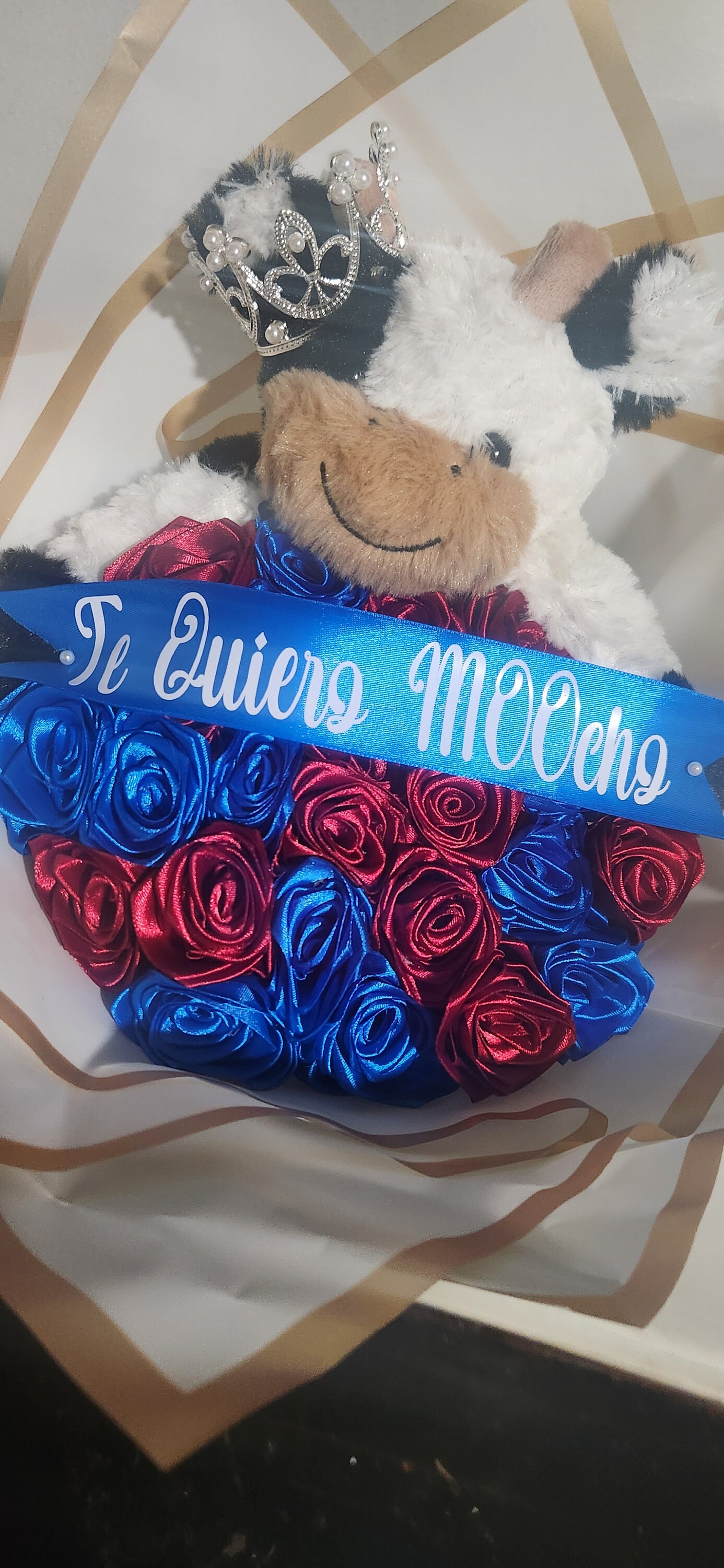 Ramo Buchon Eternal Roses Bouquet Ramo Buchon Te Quiero Moocho Cow ...