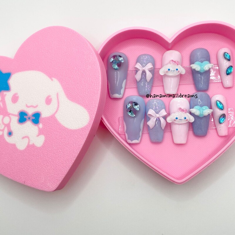 Cinnamon Roll Press on Nails - Etsy