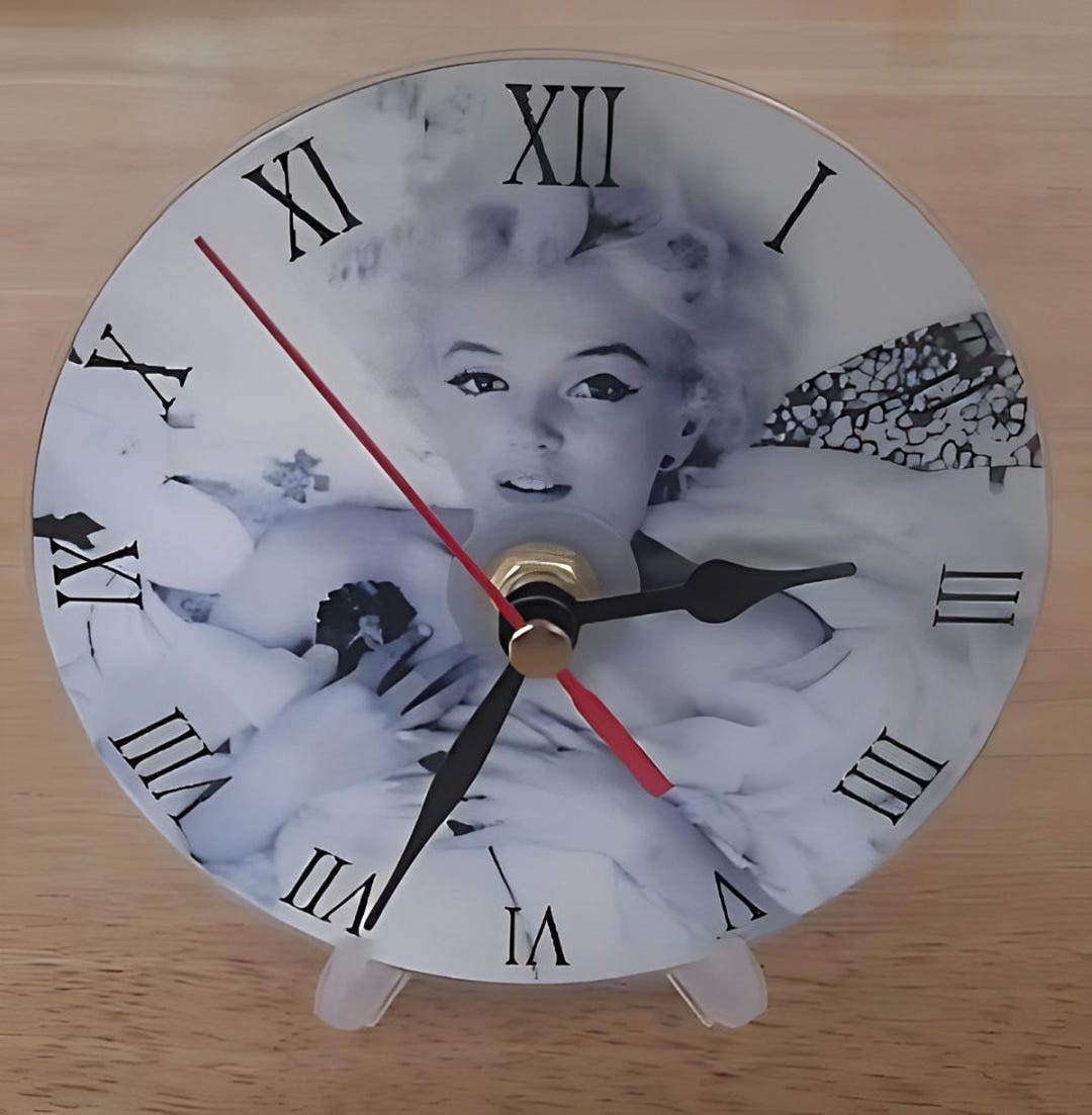 Marilyn Monroe Gift Dvd Desk Clock, Personalised and Gift Boxed, Free ...
