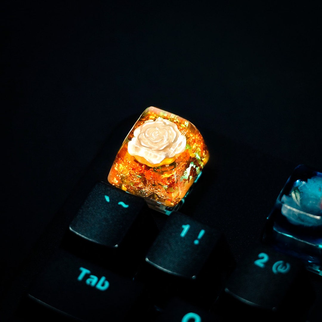 Knight and His Holy War Rose Keycaps, Artistic Keycaps, Circular ...