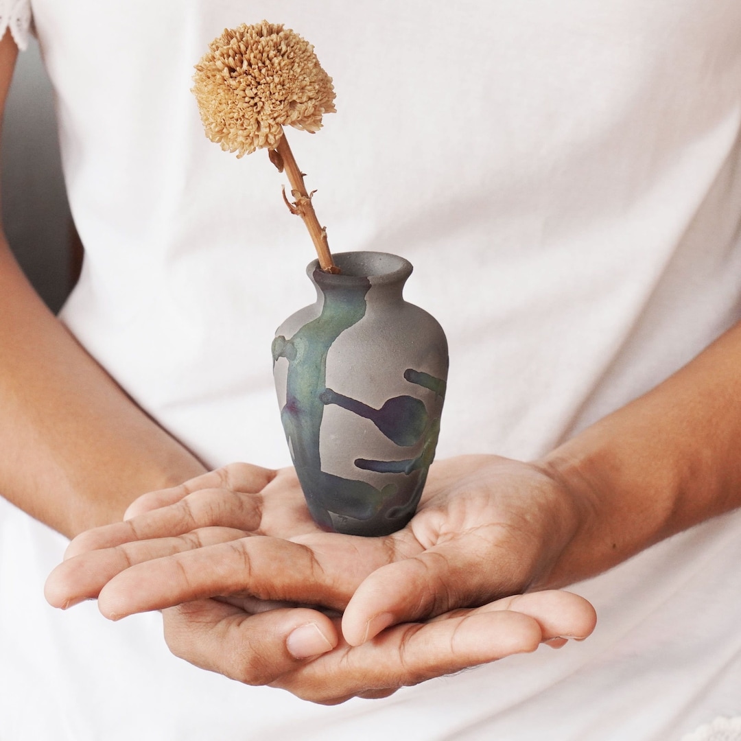 Hana O 3.5"raku Pottery Vase - RAAQUU by Adil Ghani - Home Decor ...