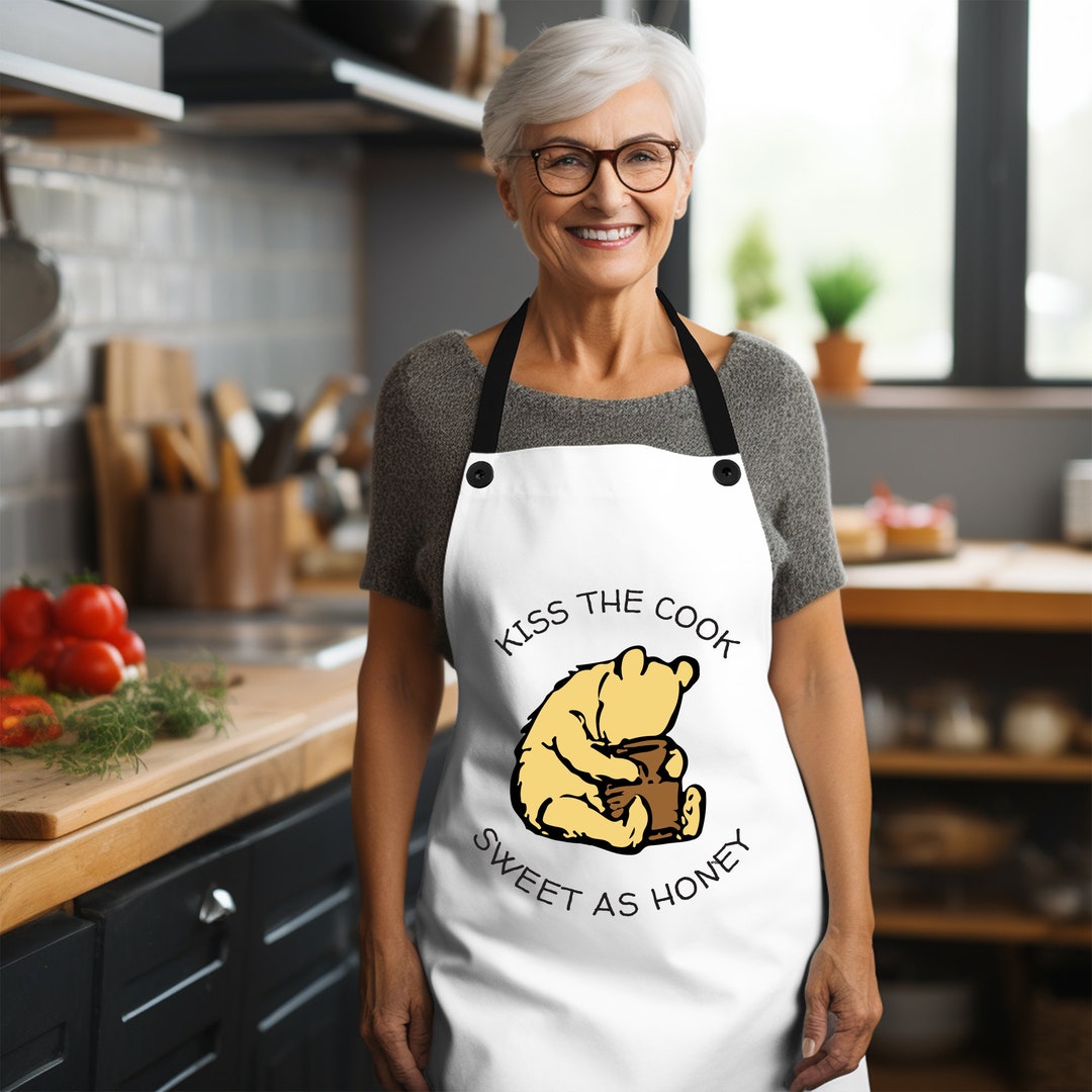 Adult Apron Pooh & Honey Pot White Classic Colors Collection Vintage ...