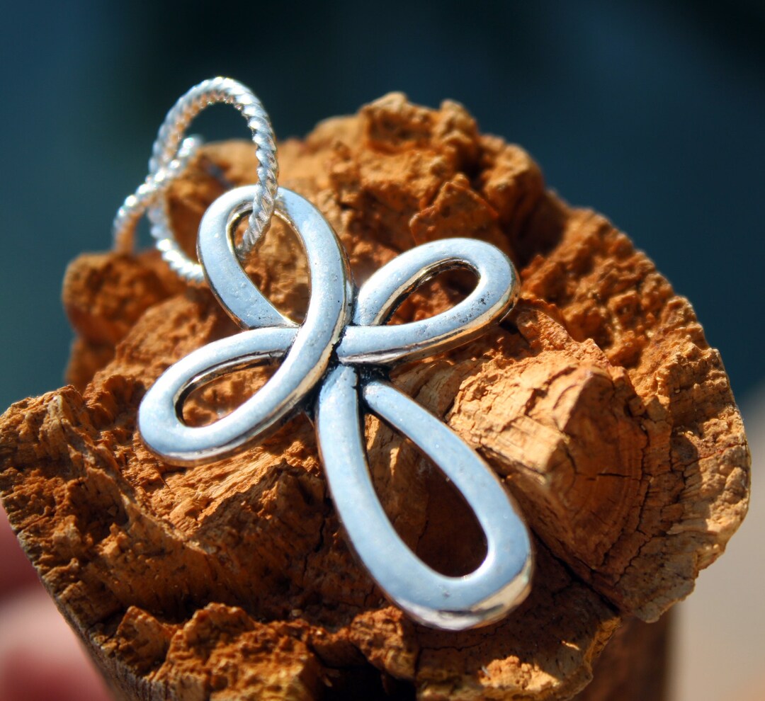 Open Style Cross in Silver Cross on a Dainty Chain With Lobster Clasp ...