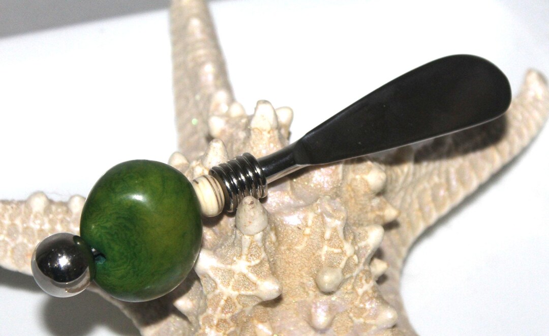 Canape Knife Boutique Style Stainless Deluxe Spreader Decorated With a ...