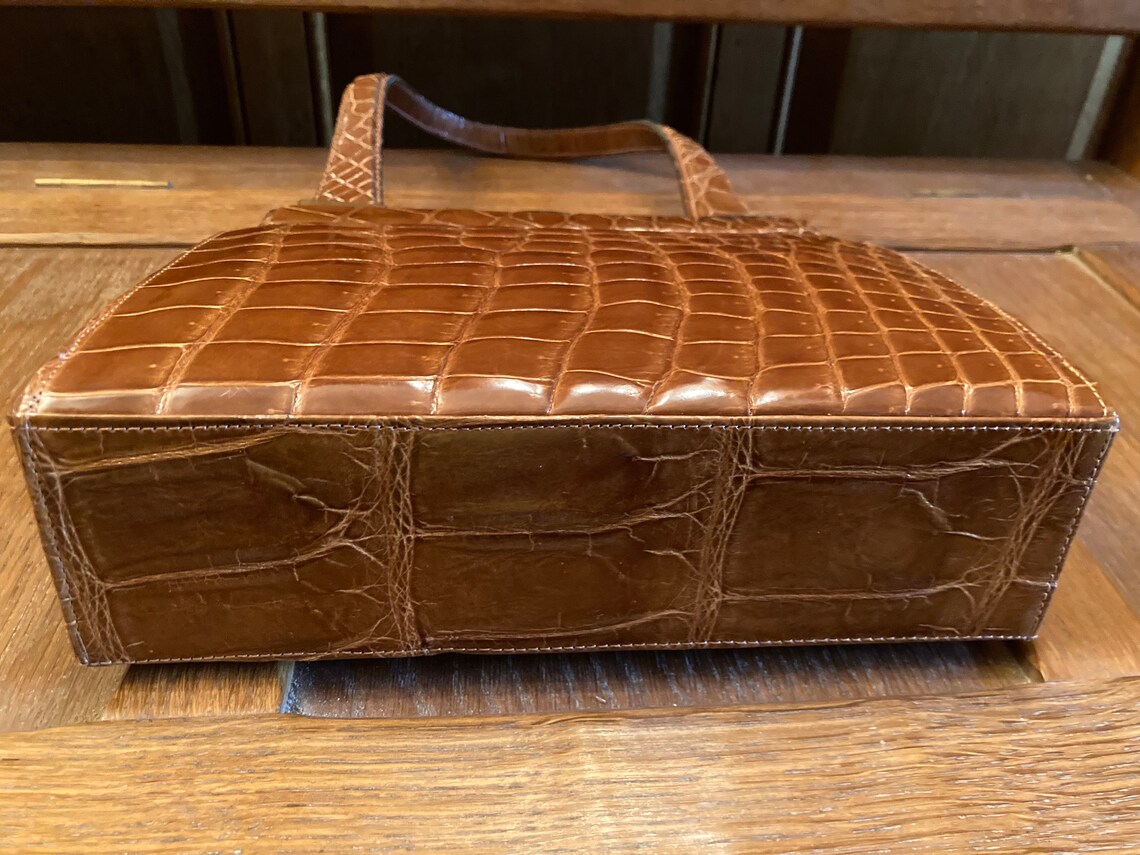 Divine Vintage Exotic Leather Stand Alone Top Handle Free Standing ...