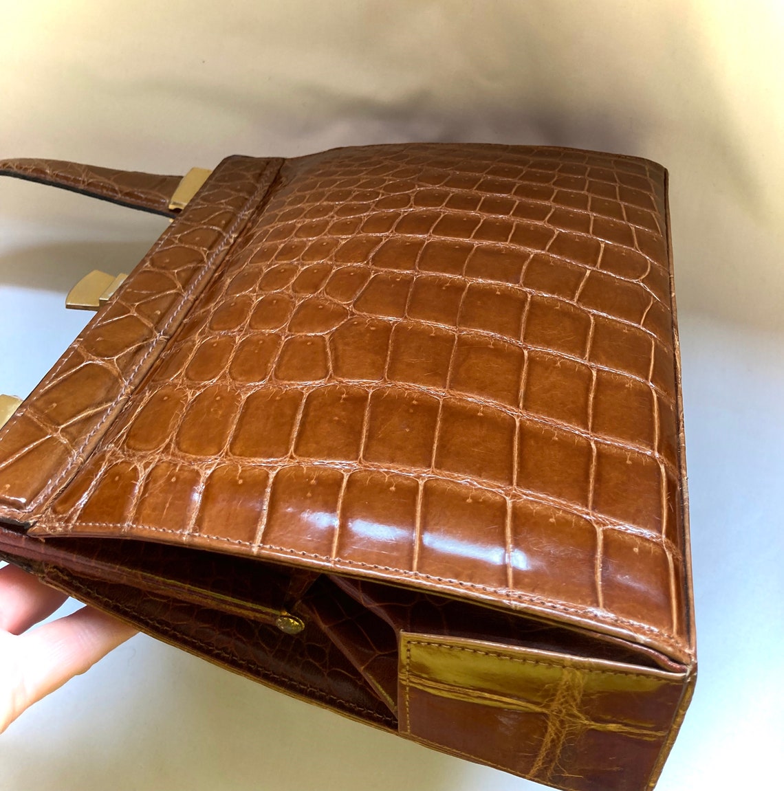 Divine Vintage Exotic Leather Stand Alone Top Handle Free Standing ...