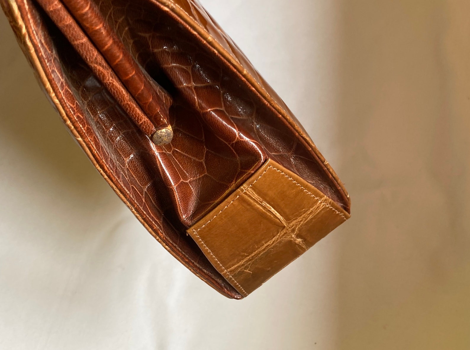 Divine Vintage Exotic Leather Stand Alone Top Handle Free Standing ...