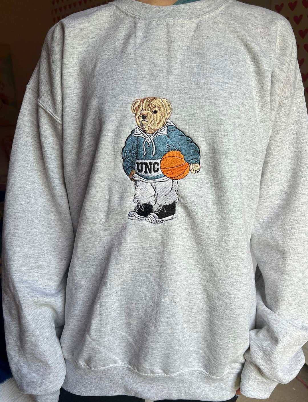 Embroidered UNC Bear Sweatshirt- Vintage Crewneck - Etsy