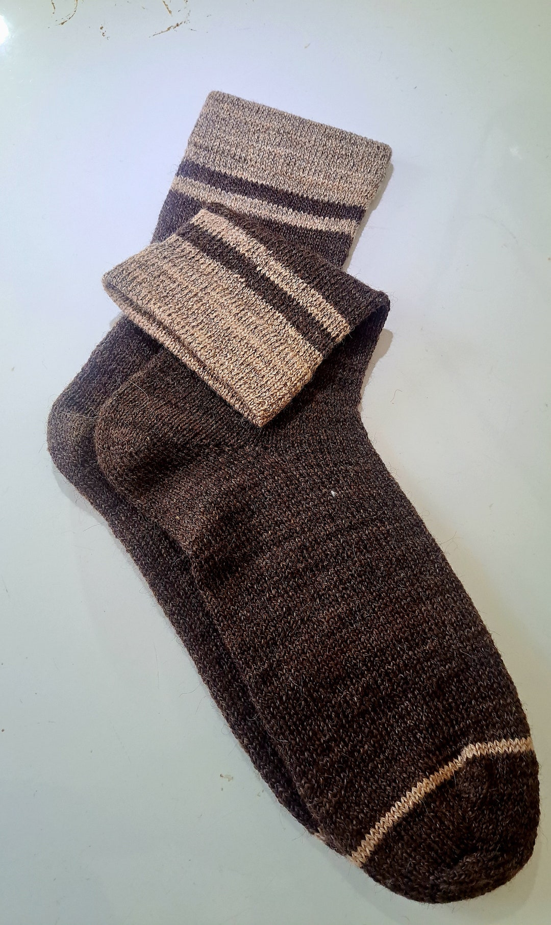 Shetland Wool Artisan Crewe Socks: Natural Dark Sable Brown With Latte ...