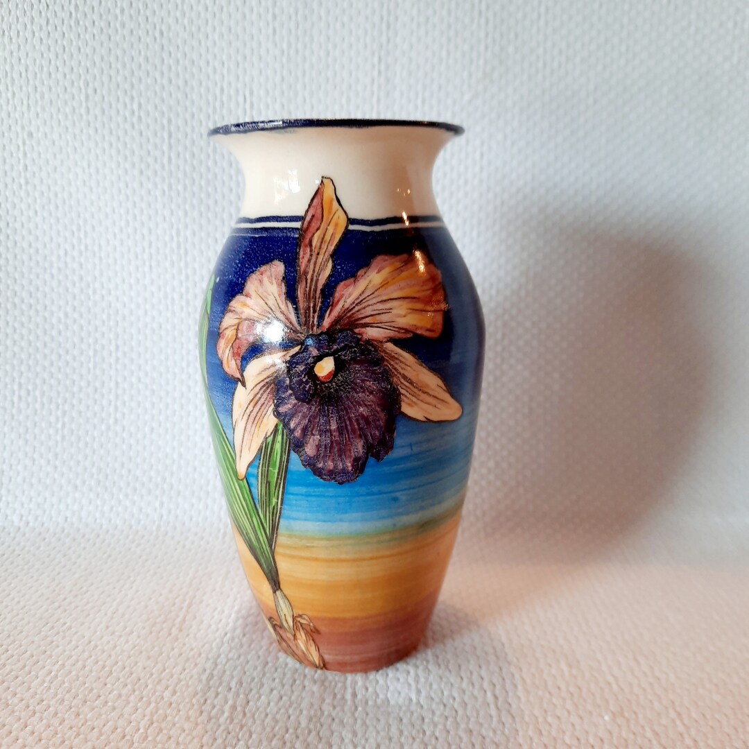 Lakshmi Studio Pottery Vase, Hand Painted Iris Motif, 6 T - Etsy
