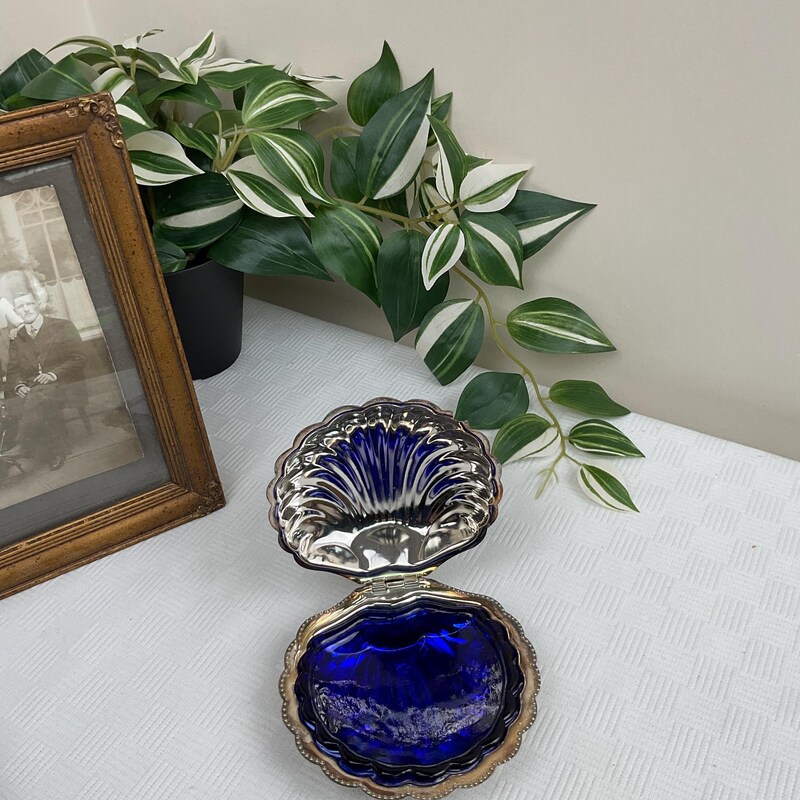 Clam Shell Prop - Etsy