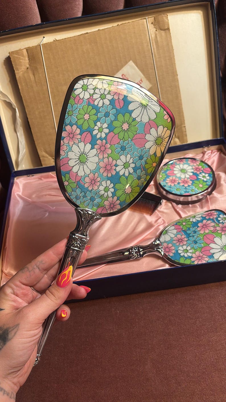 Vintage 1960’s/1970’s Ausco Chrome Plated Vanity 5 Piece Set in ...