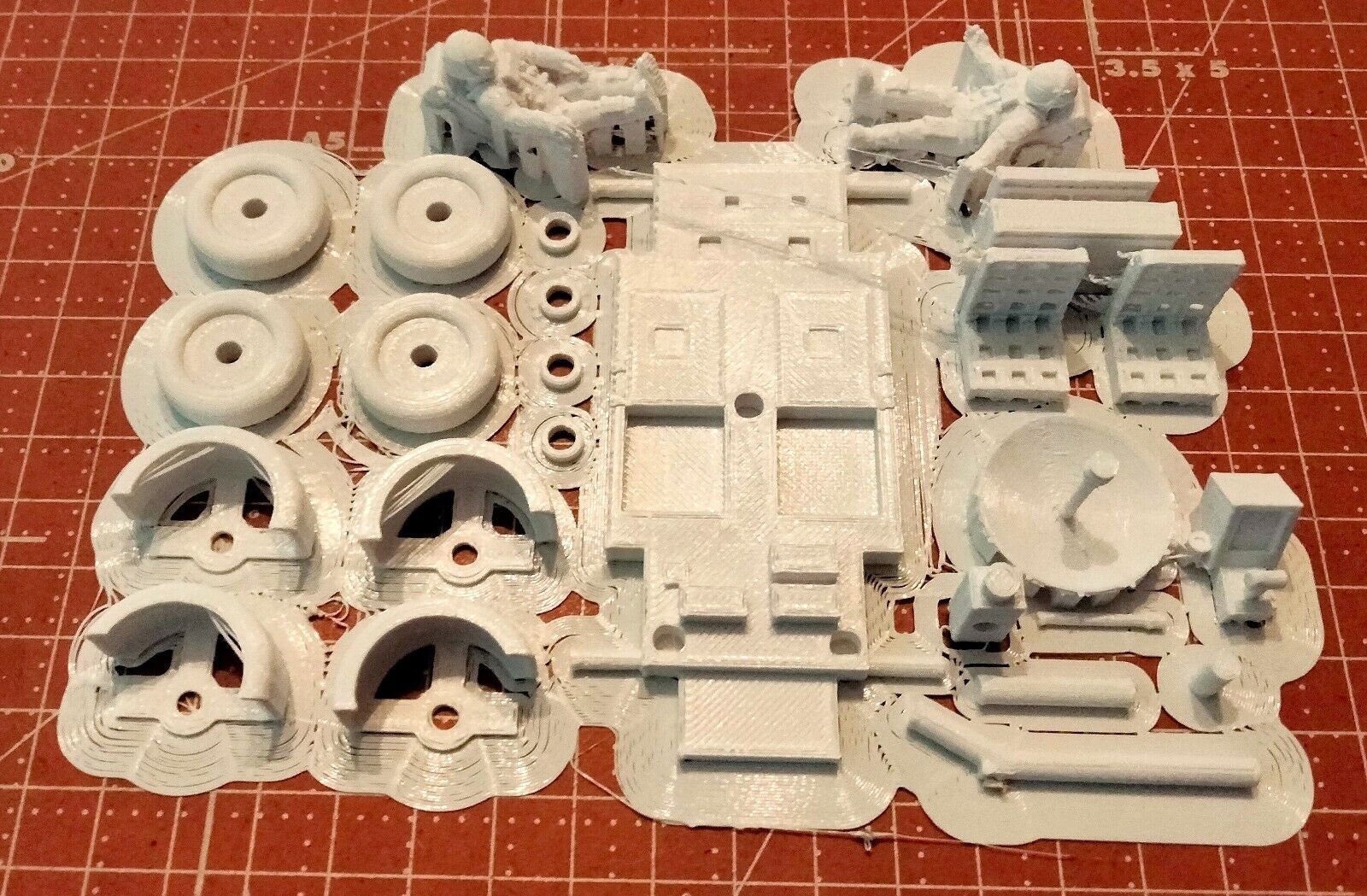 1/35 NASA Apollo 15 16 17 Moon Landing Lunar Rover Vehicle LRV With 2 ...