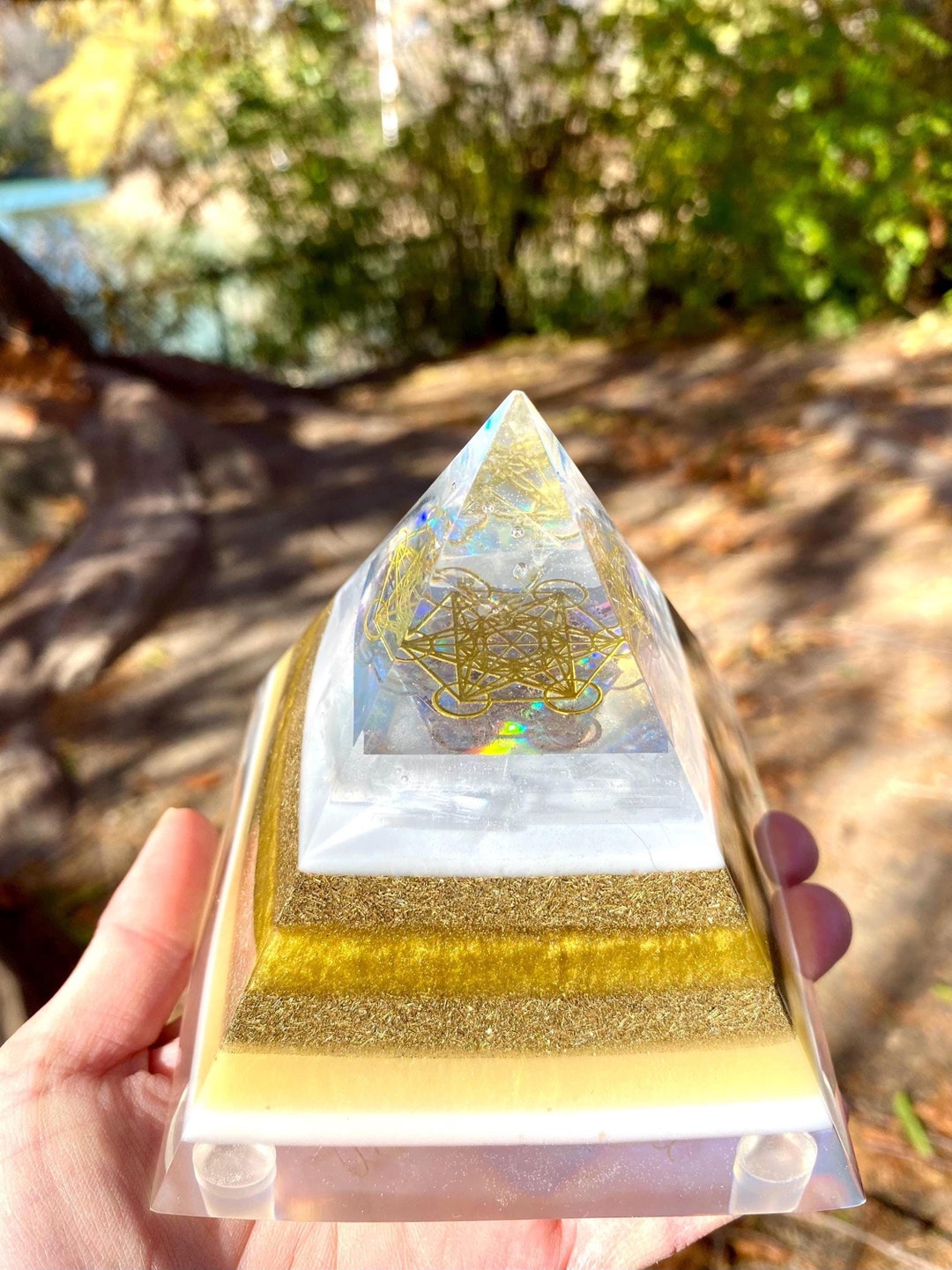 Divine Light Orgonite Pyramid | Clear Quartz Merkaba With Sacred ...