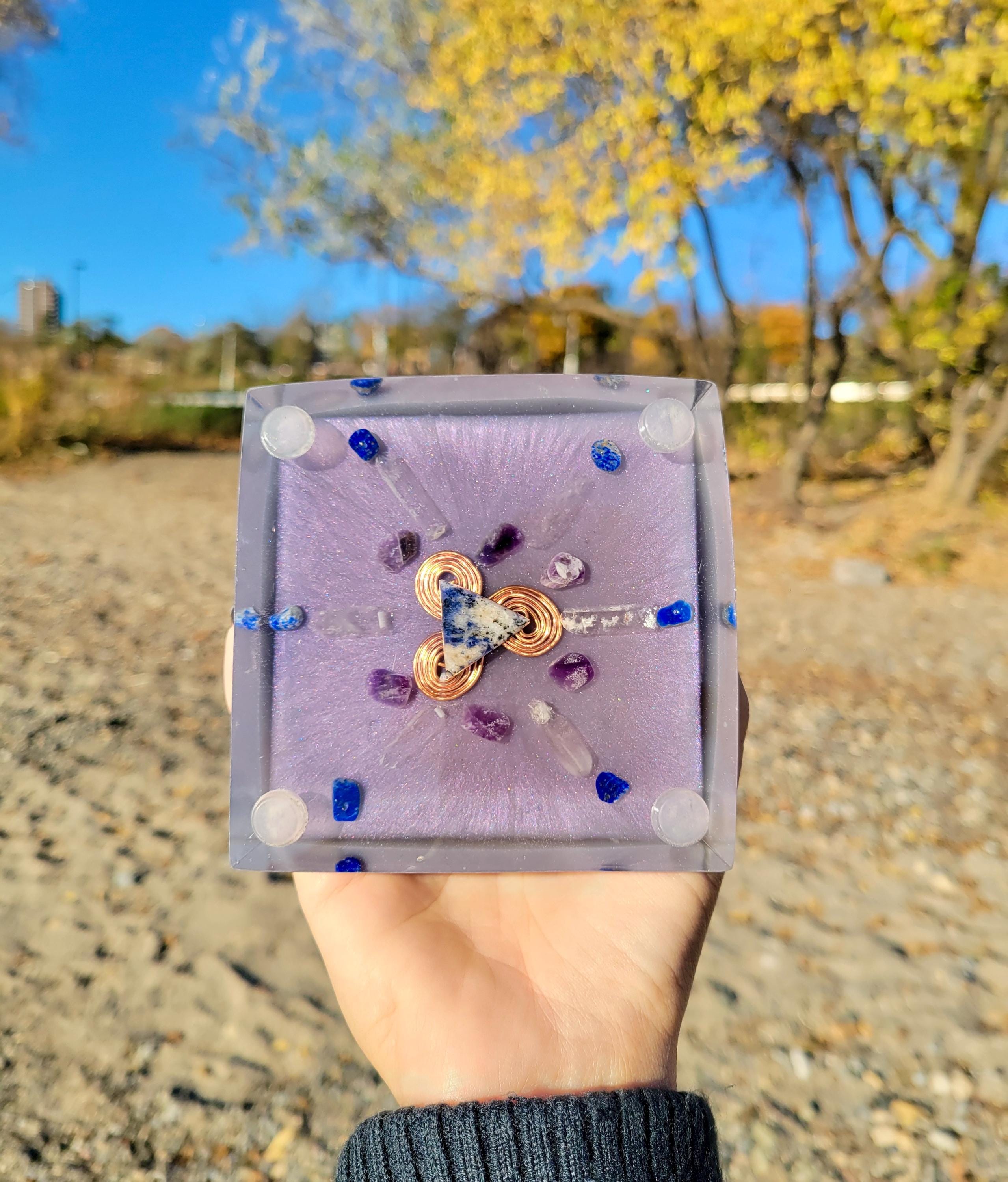Indigo Orgonite Pyramid: Amethyst Merkaba, Lapis Lazuli & Quartz - Etsy
