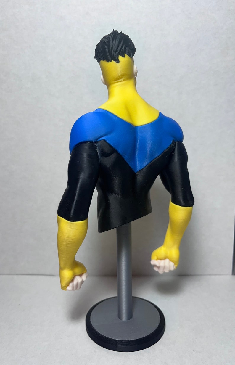 Invincible 3d Printed Multicolored Bust Mark Grayson Invincible Amazon ...