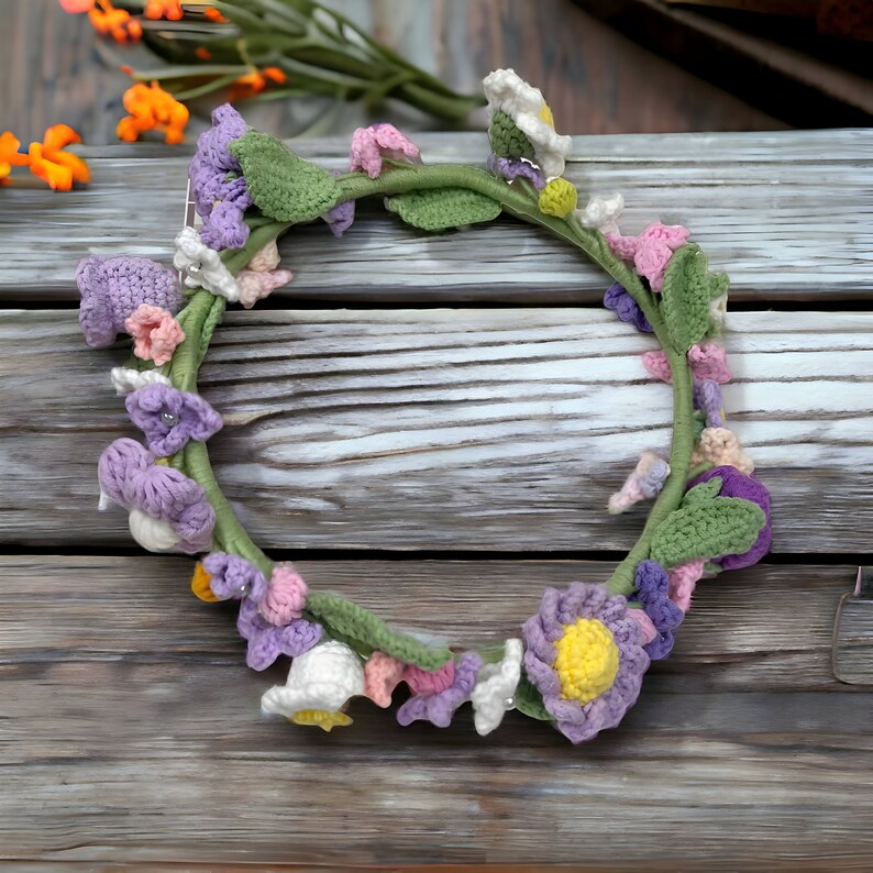Crochet Flower Tiara, Flower Bouquet Headband, Daisy Tiara, Crochet ...