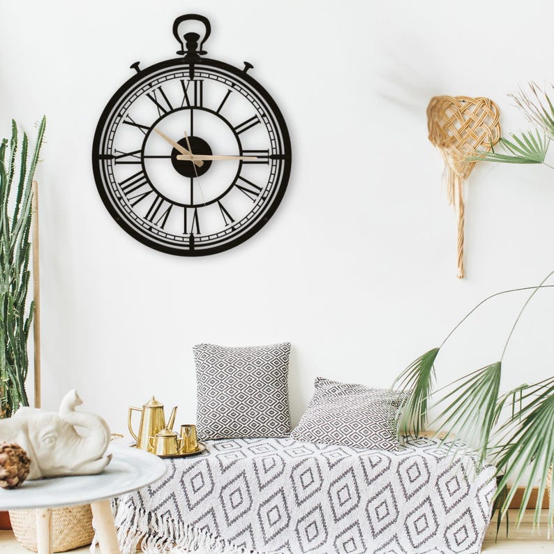 Rustic Roman Numeral Wall Clock: Large Metal Antique Style - Etsy UK
