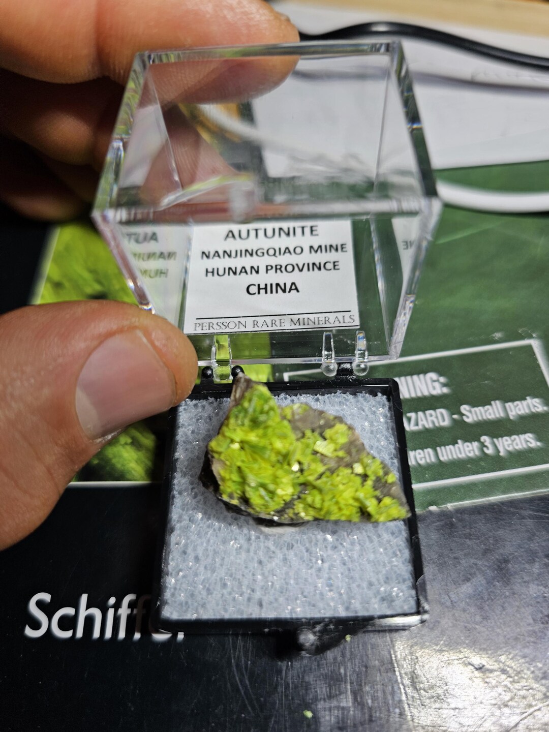 Aut.nite/meta-aut Ionized Bright Massive Uv Yellow/green Mineral ...