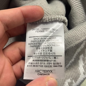 Vintage Arc’teryx Fernie Toque Gray Beanie – Dinosaur Logo Knit Outdoor ...