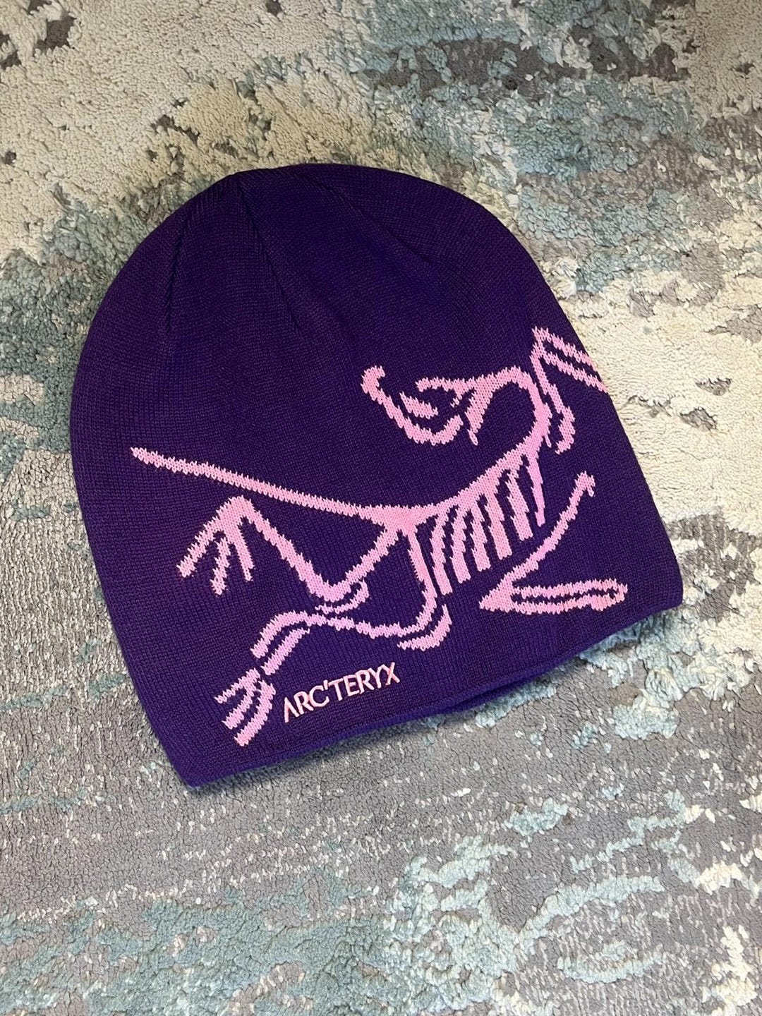 Vintage Arc’teryx Fernie Toque Purple Beanie – Pink Dinosaur Logo Knit ...