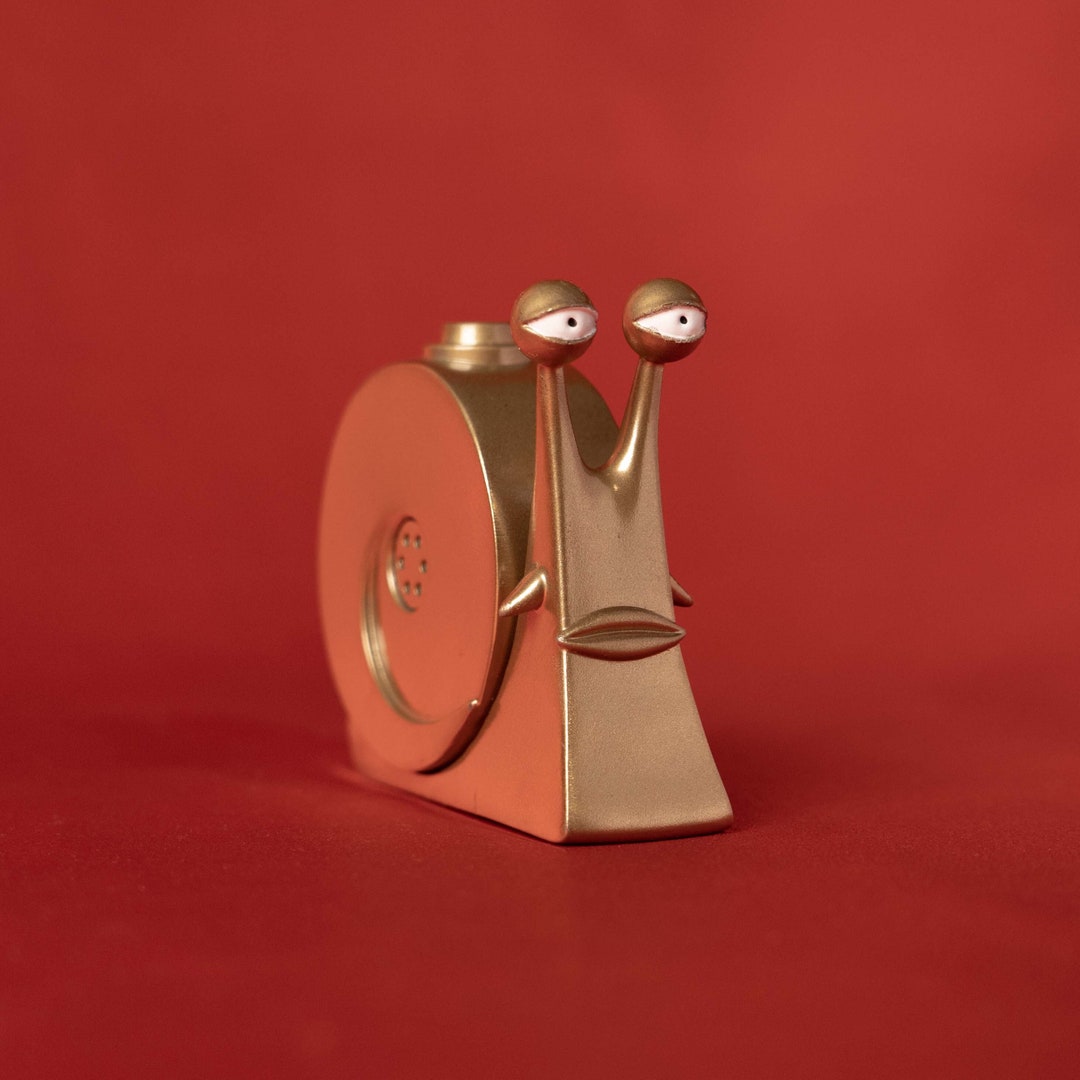 One Piece Den Den Mushi Transponder Snail GOLD - Etsy