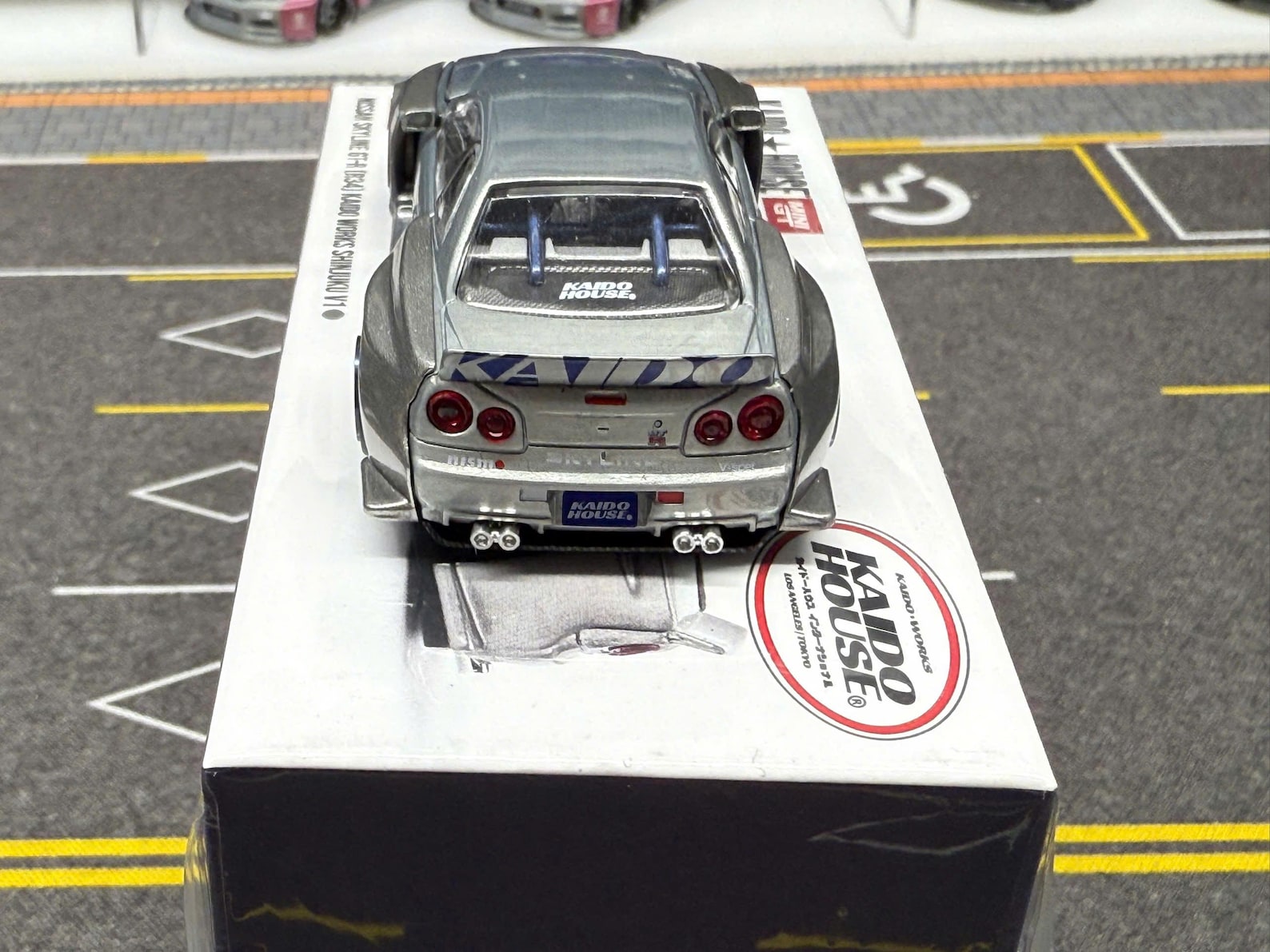 Mini GT X Kaido House R34 Shinjuku Chase KHMG143 Diecast (+ Free ...