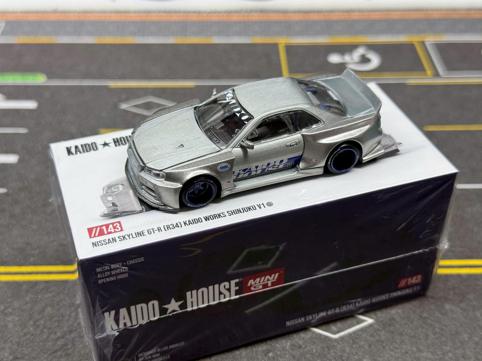 Mini GT X Kaido House R34 Shinjuku Chase KHMG143 Diecast (+ Free ...
