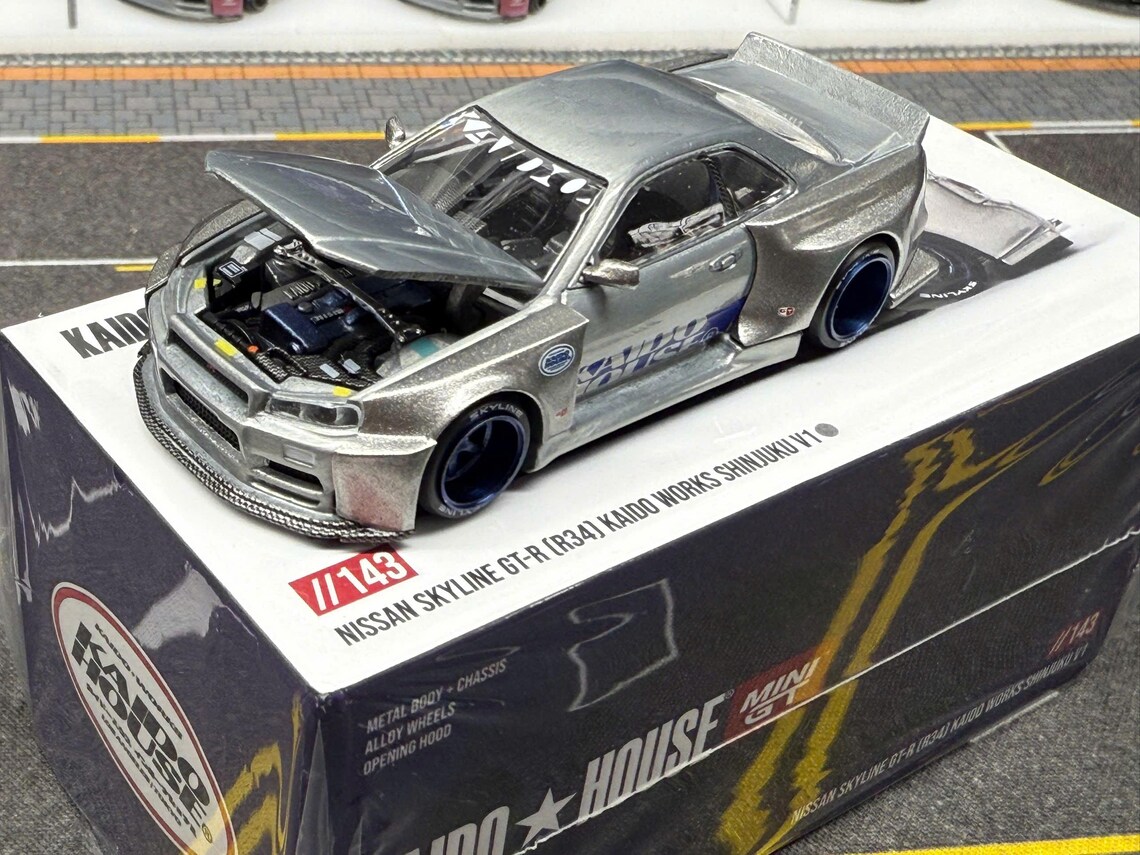 Mini GT X Kaido House R34 Shinjuku Chase KHMG143 Diecast (+ Free ...