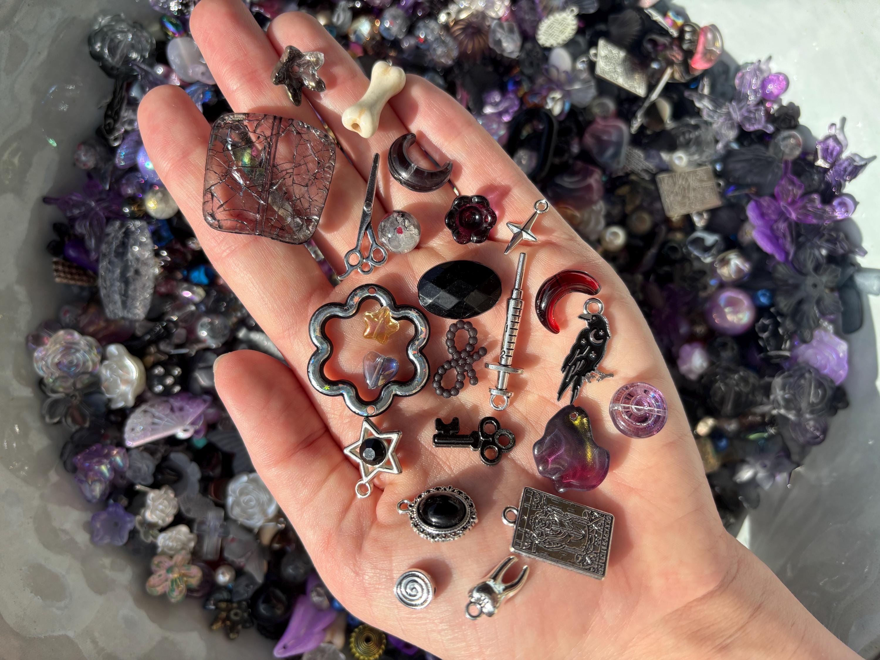 Whimsical Bead Soup Spooky Goth Bead Mix Halloween Mystery Scoop Glass ...
